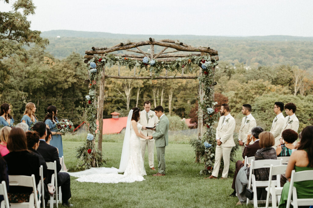 Red Maple Vineyard Wedding: Christina + Mazin - parlamerphotography.com
